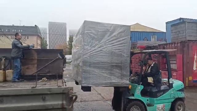 Отгрузка винтового компрессора Zammer SK90Р-8/F и 2 ресиверов Remeza РВ 900.10.11 в г. Москва