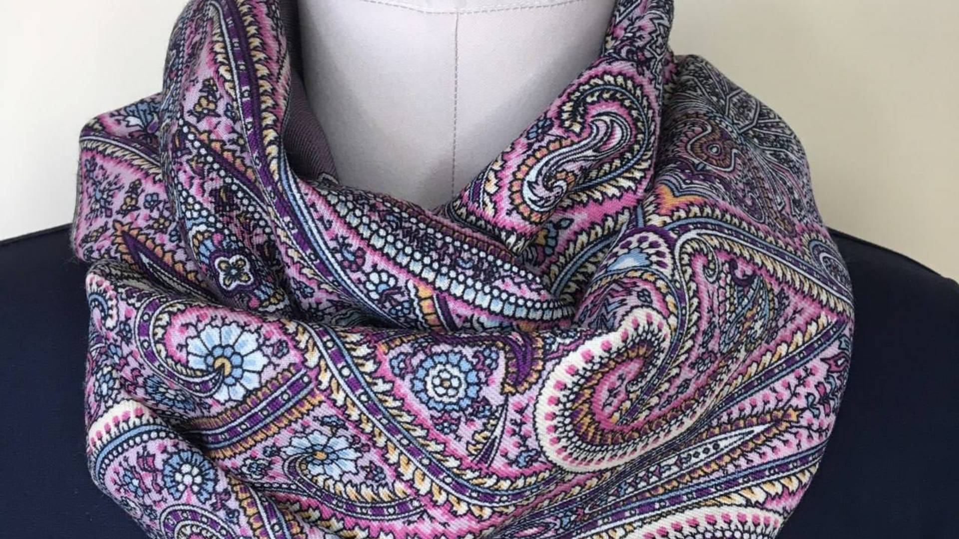 Снуд "Романтическое свидание" шерстяной павловопосадский