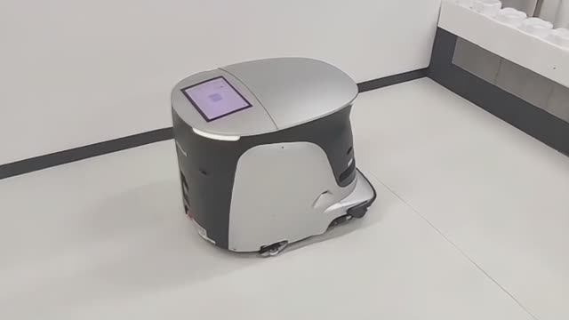 Робот говорит по-русски ASTOR R22 Magic