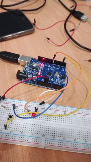 Кнопка лампочка ардуинка