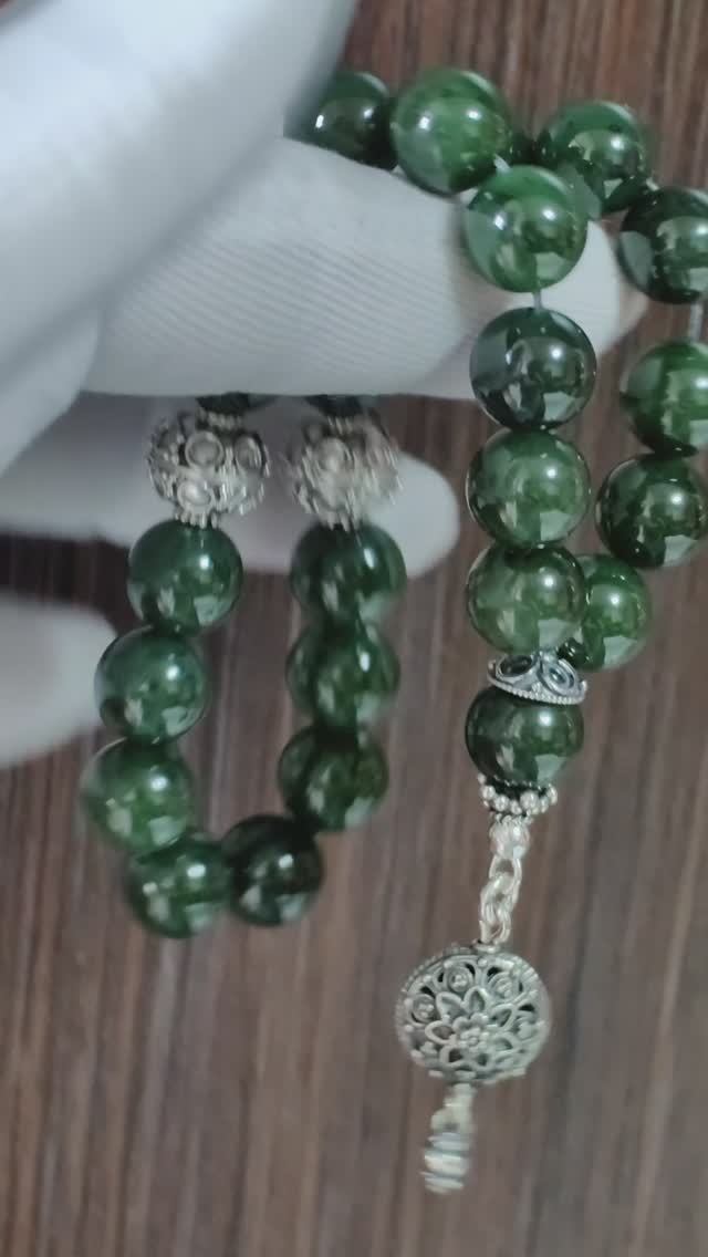 Четки из нефрита