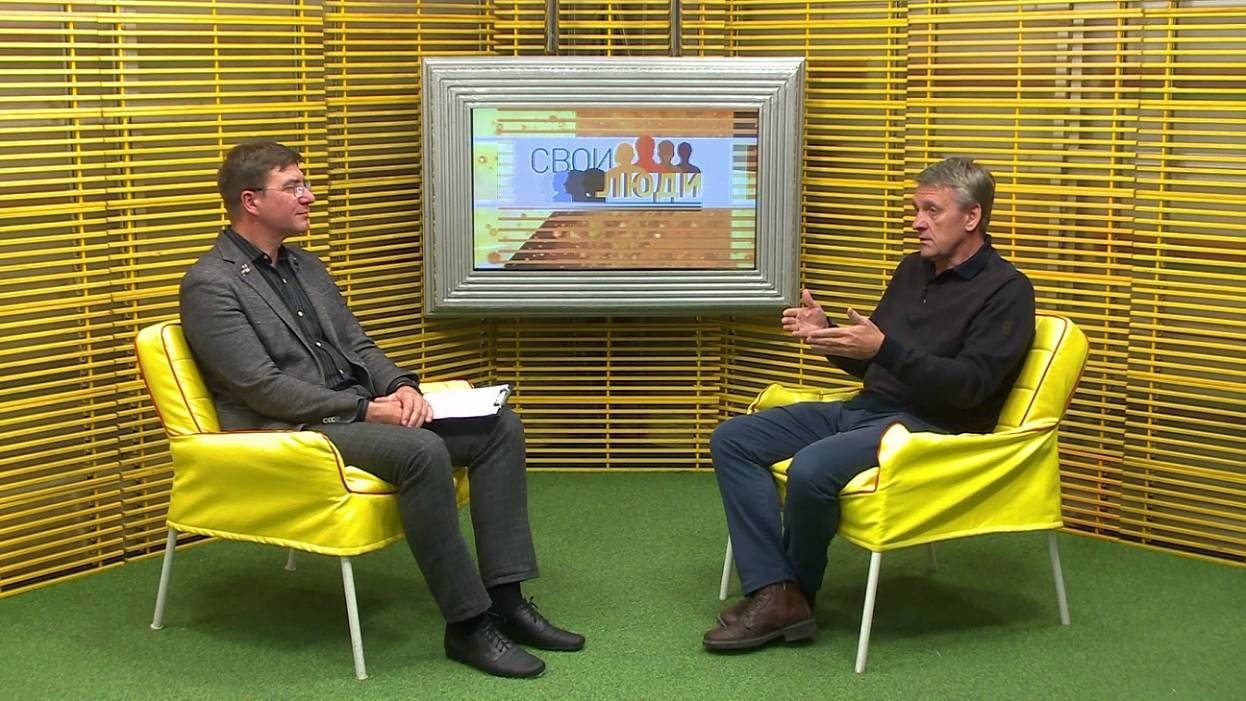 Сергей Медведев // "Свои люди" с Антоном Веселовым // Эфир 12.10.25