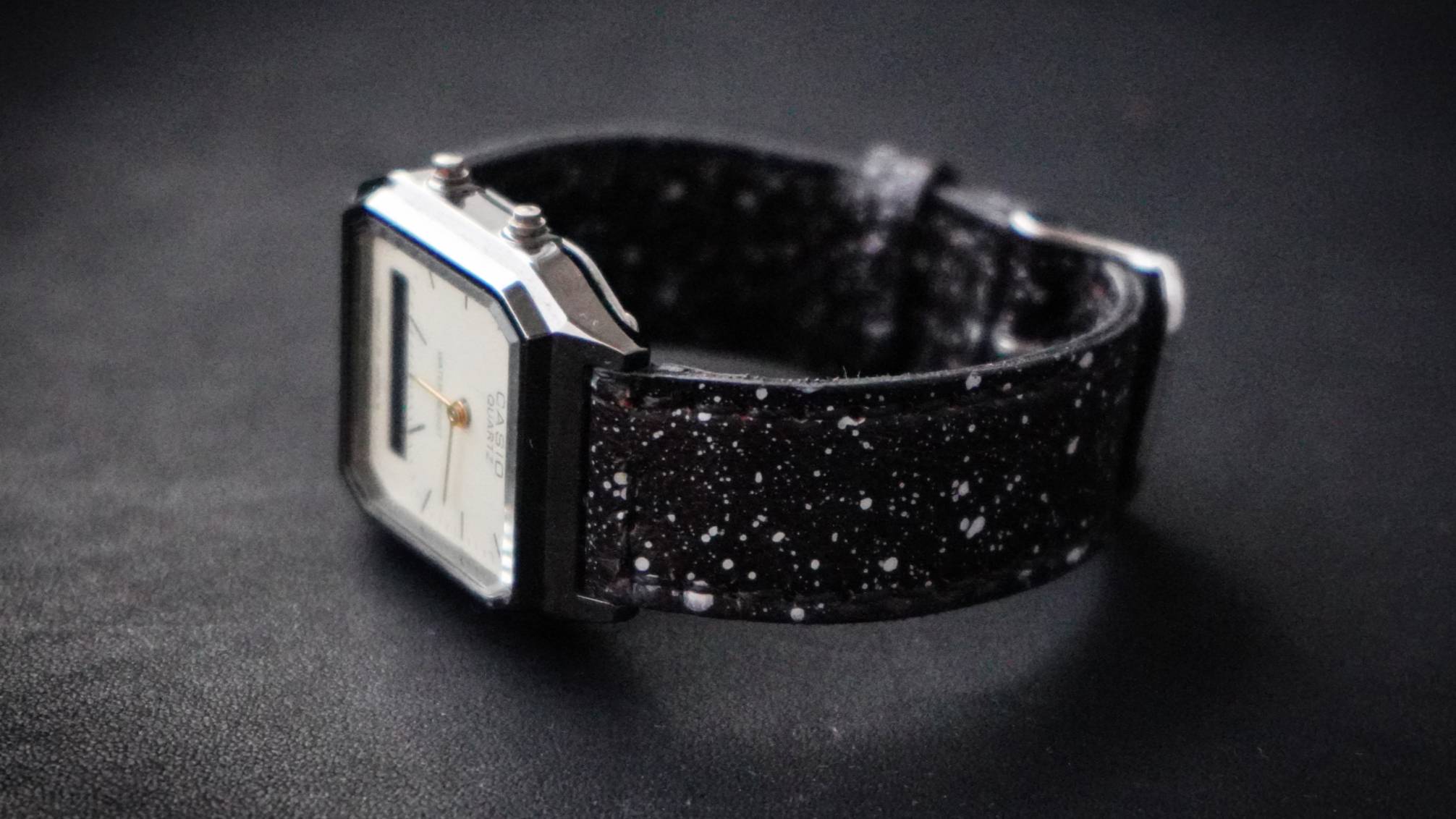 Как сделать ремешок для часов. Работа с кожей.