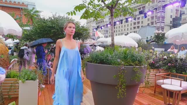 Показ мод на фестивале «Территория будущего. Москва 2030»