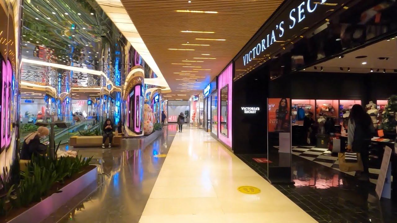 Фоновое видео. Трейлер канала "Expensive Shopping"