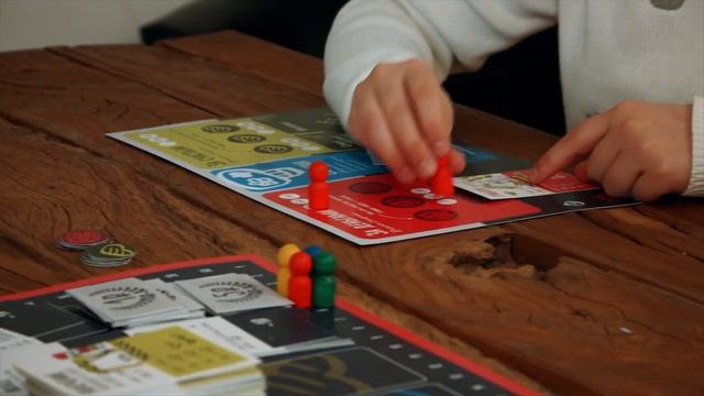 Настольная игра 'Не в деньгах счастье 9+'