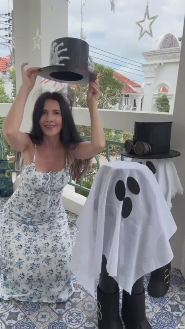 Приведение на Хэллоуин 👻👻👻