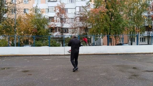 Упражнения с лопатой-полумесяцем