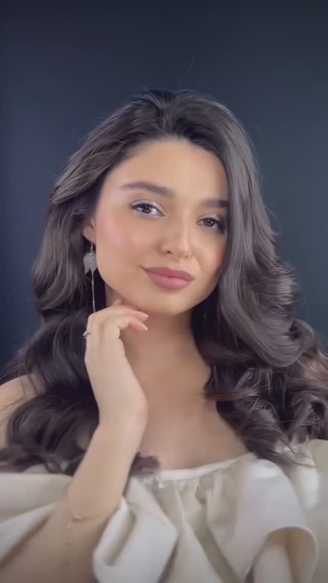 Локоны на утюжок для тяжелых густых волос #прическа #укладка #волосы #локоны