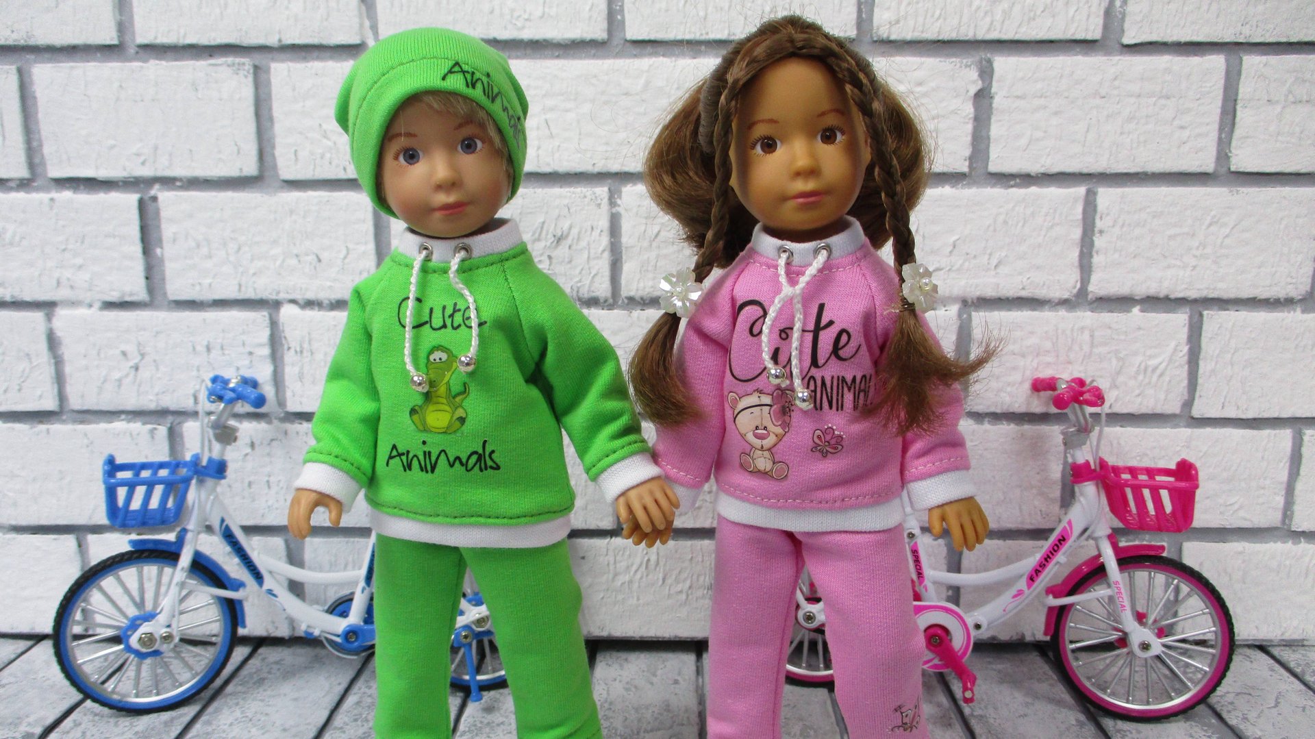 Крузики танцуют хип-хоп.