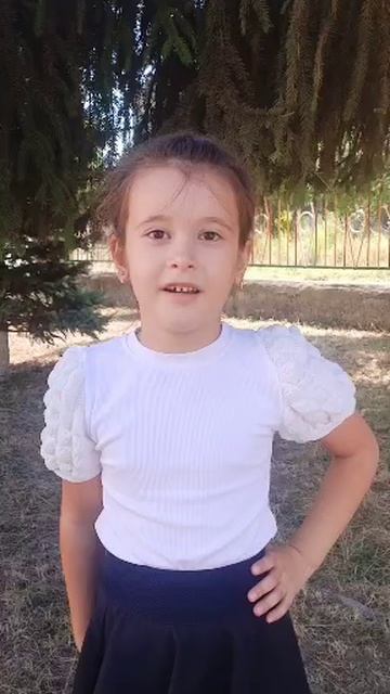 Раст у мадæлон æвзагыл дзурын æмæ - уый у алы адæймаджы хæс дæр йæ бæстæйæн.Уалыты Эльмира.