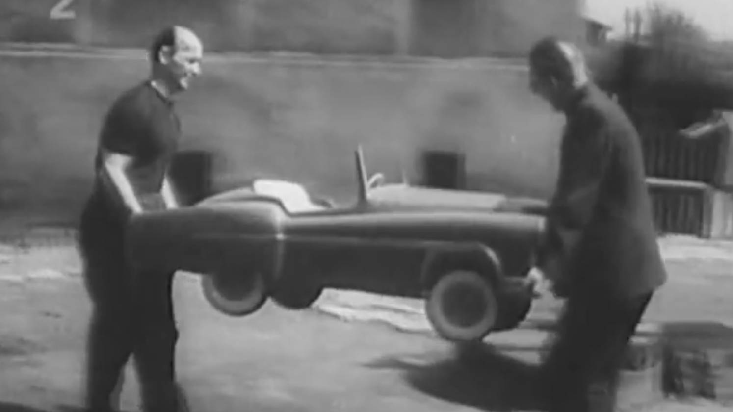 1957 год. Детский автомобиль из Польши.