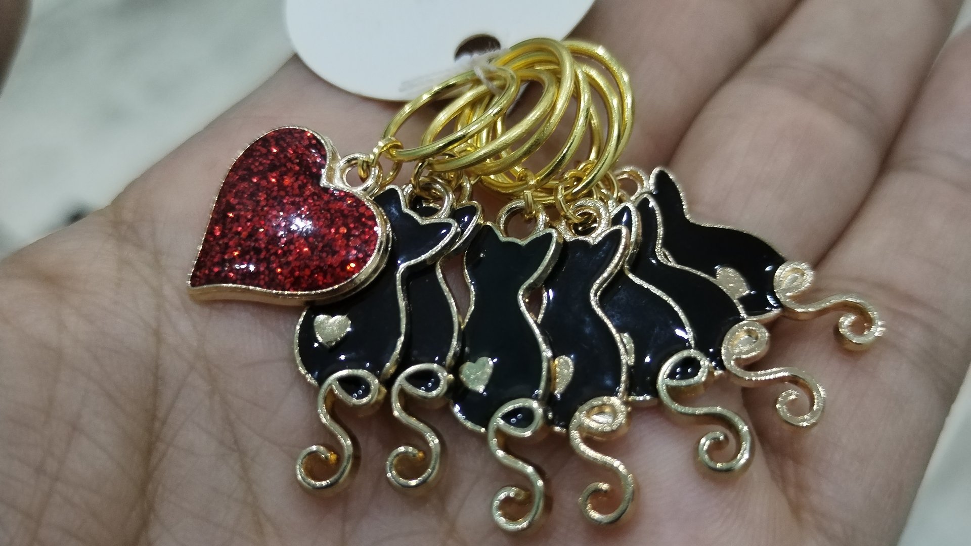 Влог 5-10.10.25 Неожиданный сюрприз, убираем двор , делаю покупки.