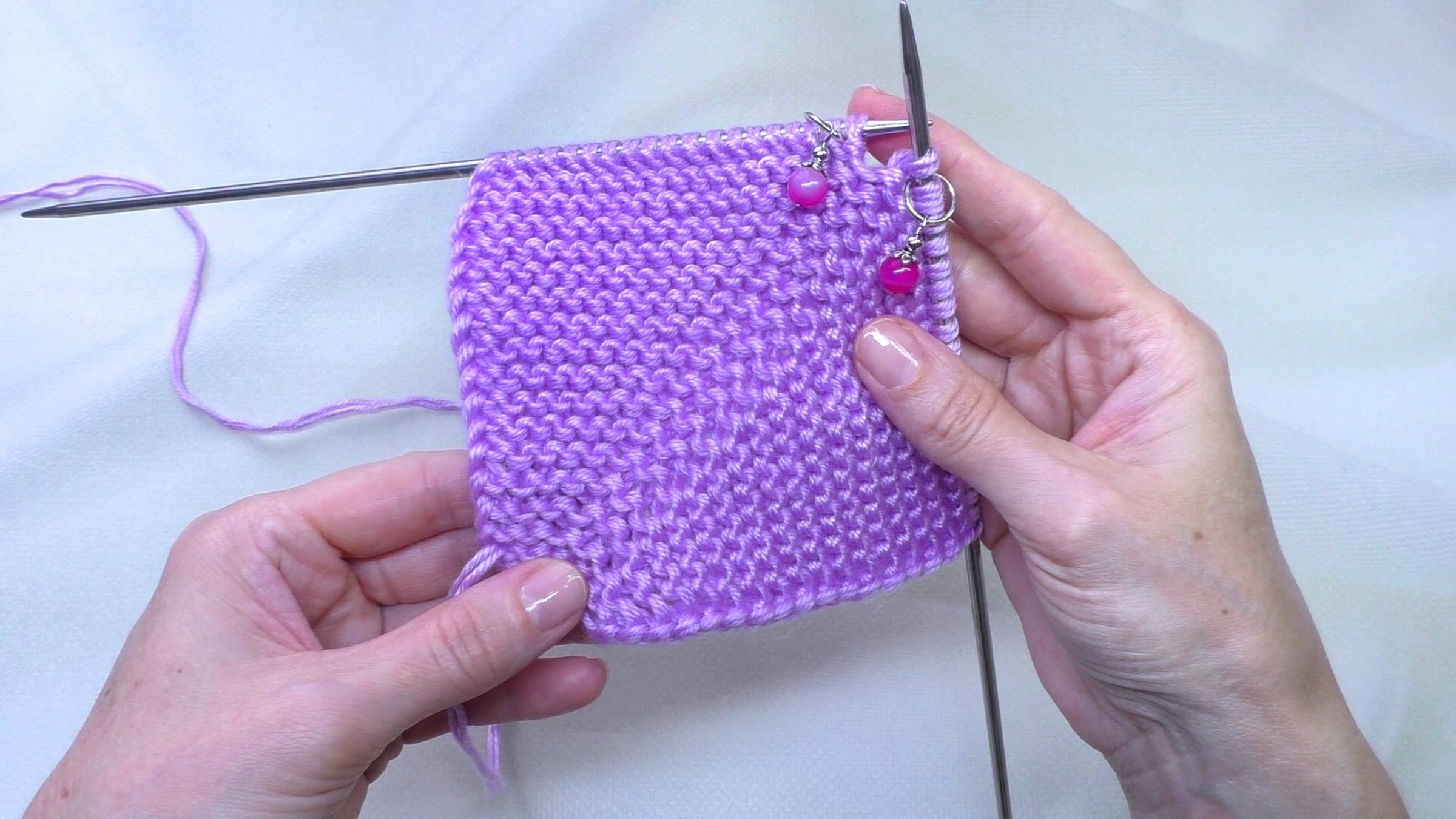 Регланная линия для кардигана платочной вязкой. Прибавки для реглана сверху платочной вязкой.