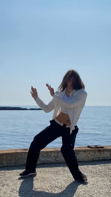 Хмурый октябрь за окном? А на занятиях с Аленой самое настоящее летнее настроение! #jazzfunk