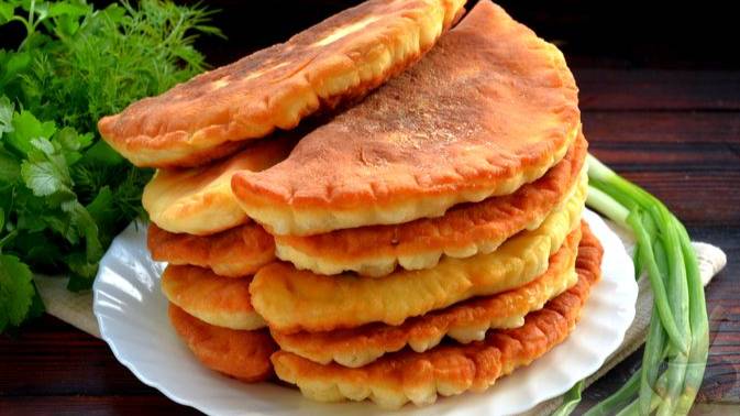 Чебурекам все возрасты покорны! ДРОЖЖЕВЫЕ ЧЕБУРЕКИ С КУРИЦЕЙ