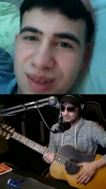 ТРИ КОМПОЗИЦИИ НА РАЗНЫХ ЯЗЫКАХ в чат-рулетке! #дядяалик #гитара #shorts #реакция (1)