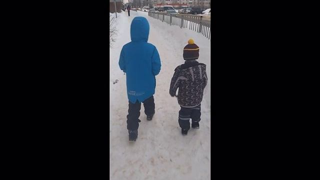 Самые серьезные парни на раёне