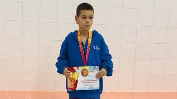 ПЕТРОВ Михаил (2015) 100 батт (25) 1:20.81 (1 дорожка). "Юношеский Кубок Санкт-Петербурга"