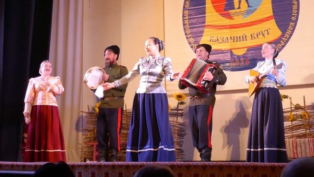 Народный фольклорный казачий ансамбль "Верхний Дон" ДК станицы Казанской Верхнедонской район