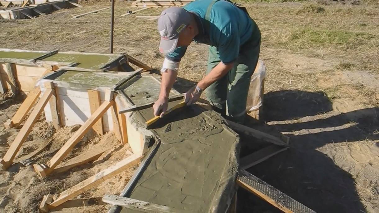 Мелкозаглубленный ленточный фундамент ч.11 (Заливка бетона)