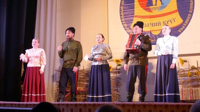 Народный фольклорный казачий ансамбль "Верхний Дон" ДК станицы Казанской Верхнедонской район
