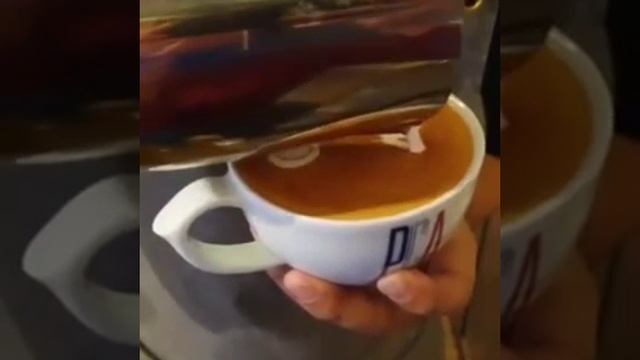 Рисуем на кофейной пене. 10.Зайчики