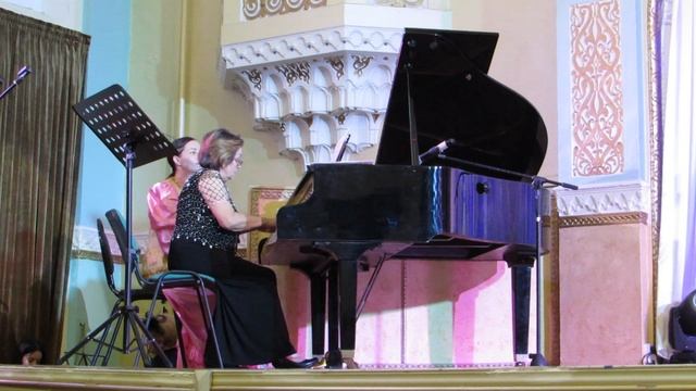 17. За роялем Джамиля Сагирова