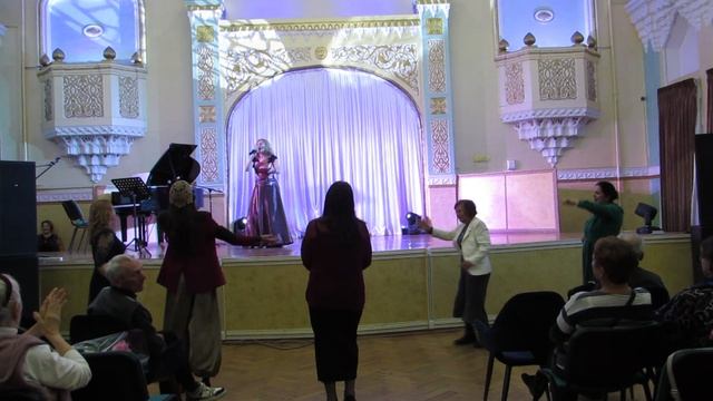 16. Зарема Нафеева. Песня на крымско-татарском языке.