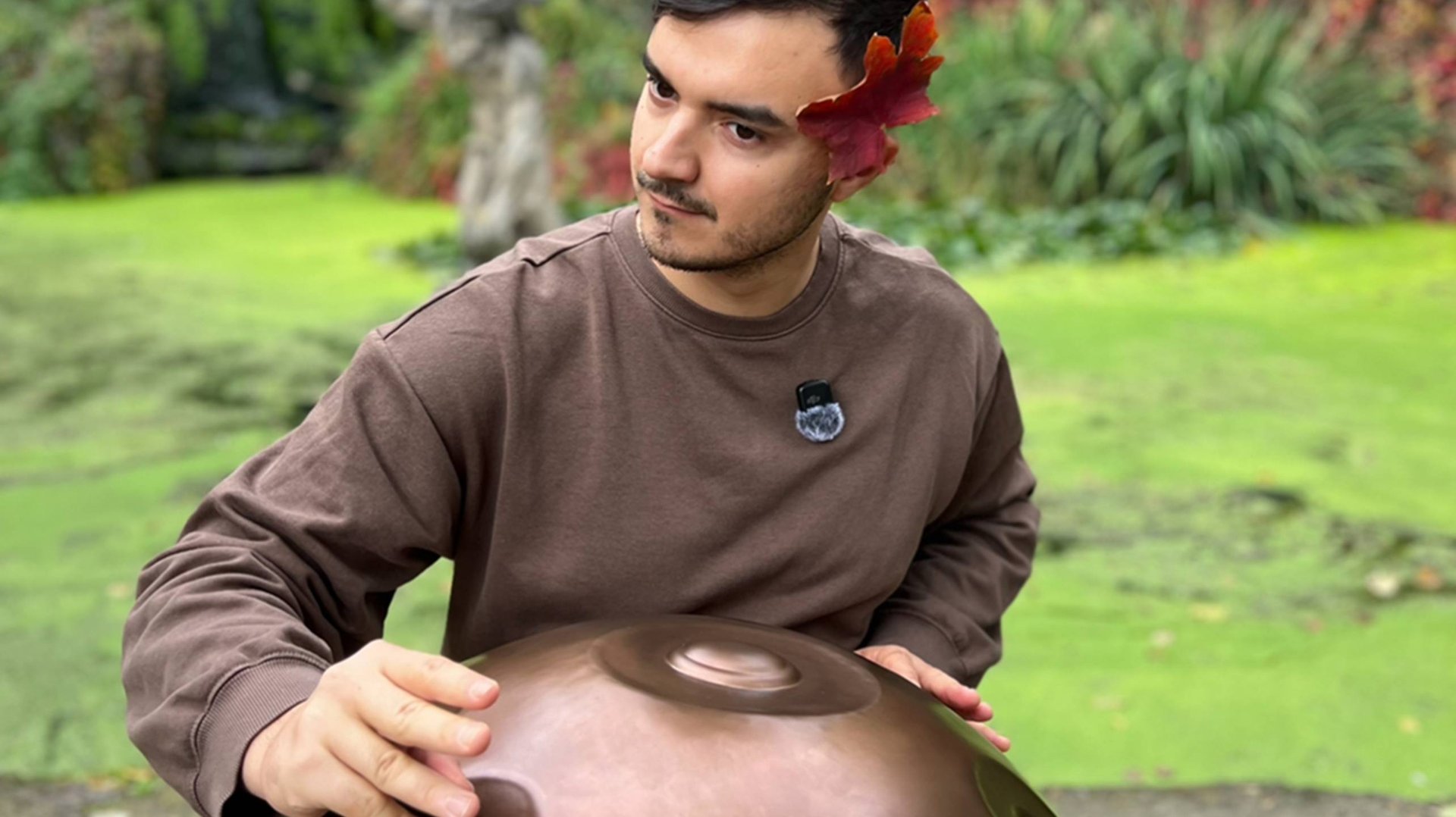 Игра на ханге. Осеннее настроение