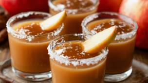Карамельно-яблочный шейк.