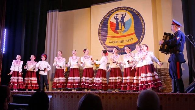 Образцовый коллектив, фольклорный ансамбль "Жаворонок" ДК "Молодежный", г. Аксай