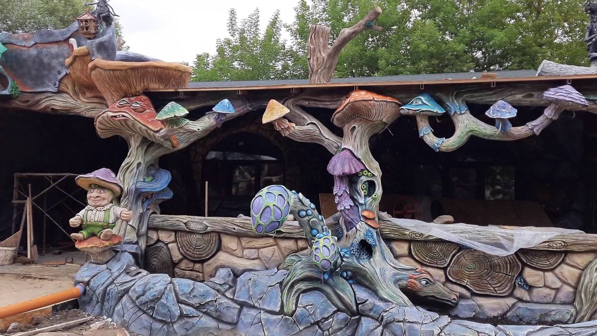 беседка  на  даче декор из арт бетона мастер Коля.