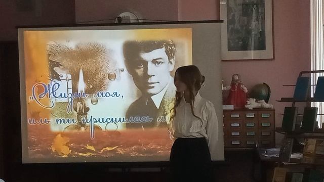 1 место – Алина Алексейкина (10-а класс, РСШ № 2) / «Письмо к женщине».