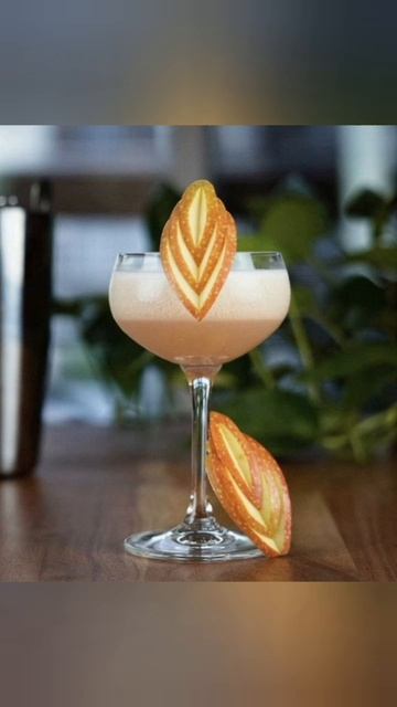 Украшение бокалов с напитками.