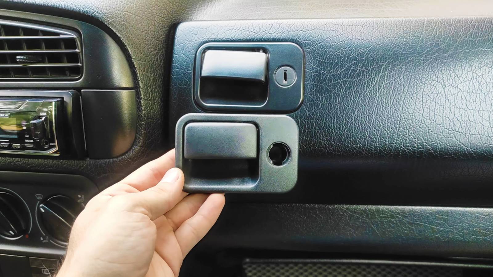 Сломалась ручка? Показываю — как открыть и заменить! | Golf 3