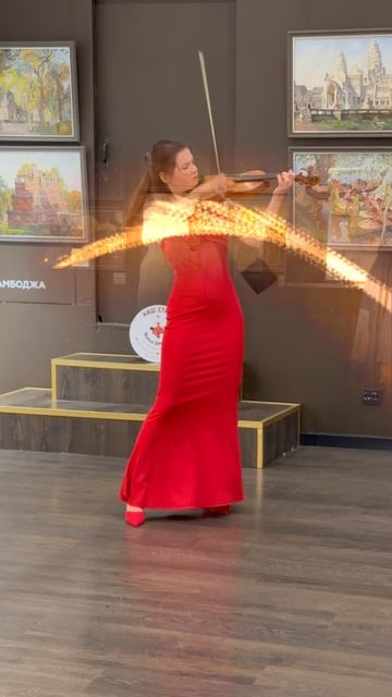 Финисаж выставки Алены Васильевой