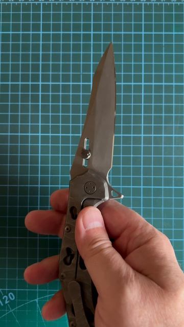 Olamic Custom Soloist V SDR-Apple Devices 4K (HEVC 8-bit)
