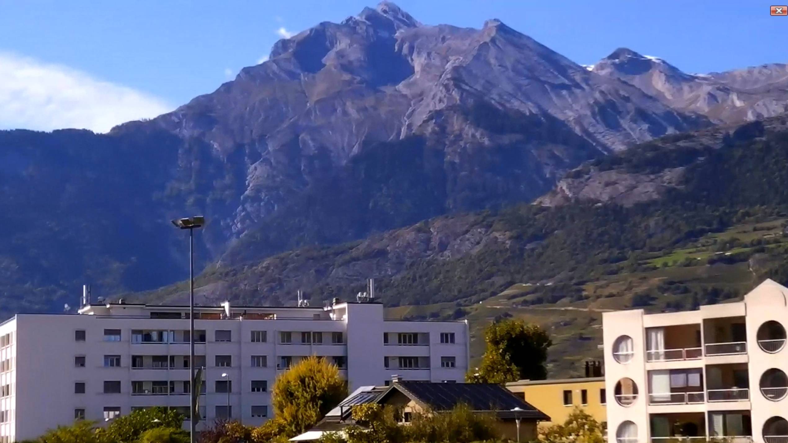 28.09.2025 Швейцарские горы над Контé Conthey