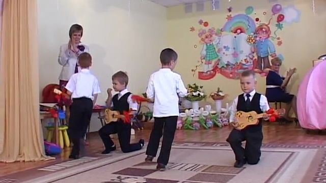 рябинка танец с гитарами