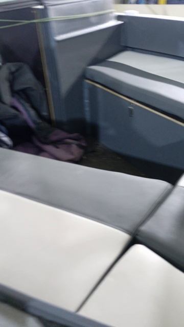 носовой диван на Врунгель 520