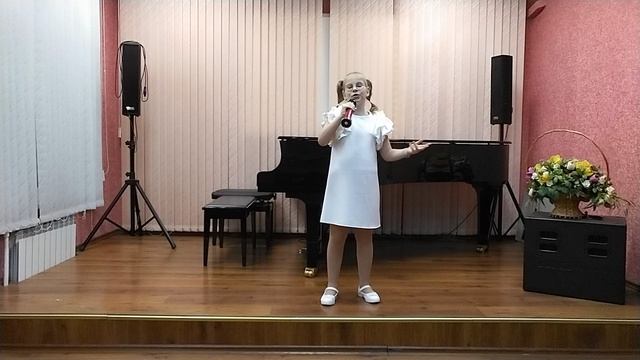 213. Новикова Есения, г. Старая Купавна. Солнечные зайчики (А. Ермолов  А. Бочковская)