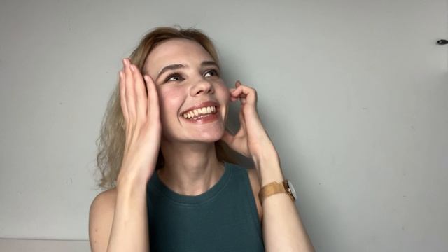 Арина Курганская визитка в рекламу 13.10.2025