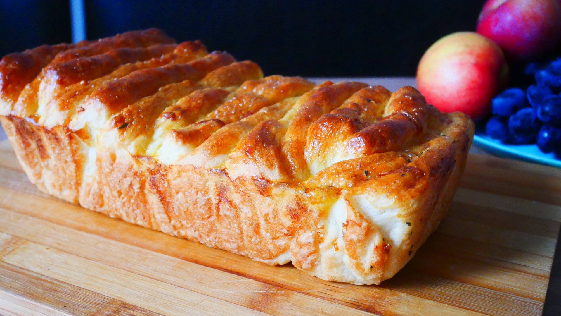 Этот Хлеб-гармошка с сыром покорил интернет! Рецепт у вас дома!