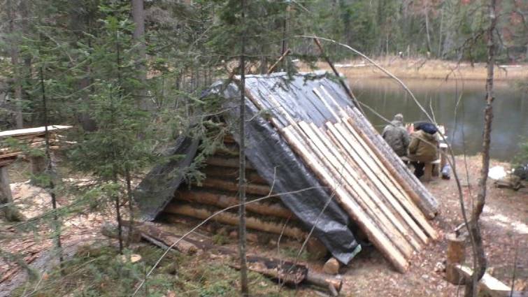 Жизнь ОТШЕЛЬНИКА Изба Охота и Рыбалка на Хариуса в ДЕВСТВЕННОЙ ТАЙГЕ 2025 Сухопит2909 Медведь