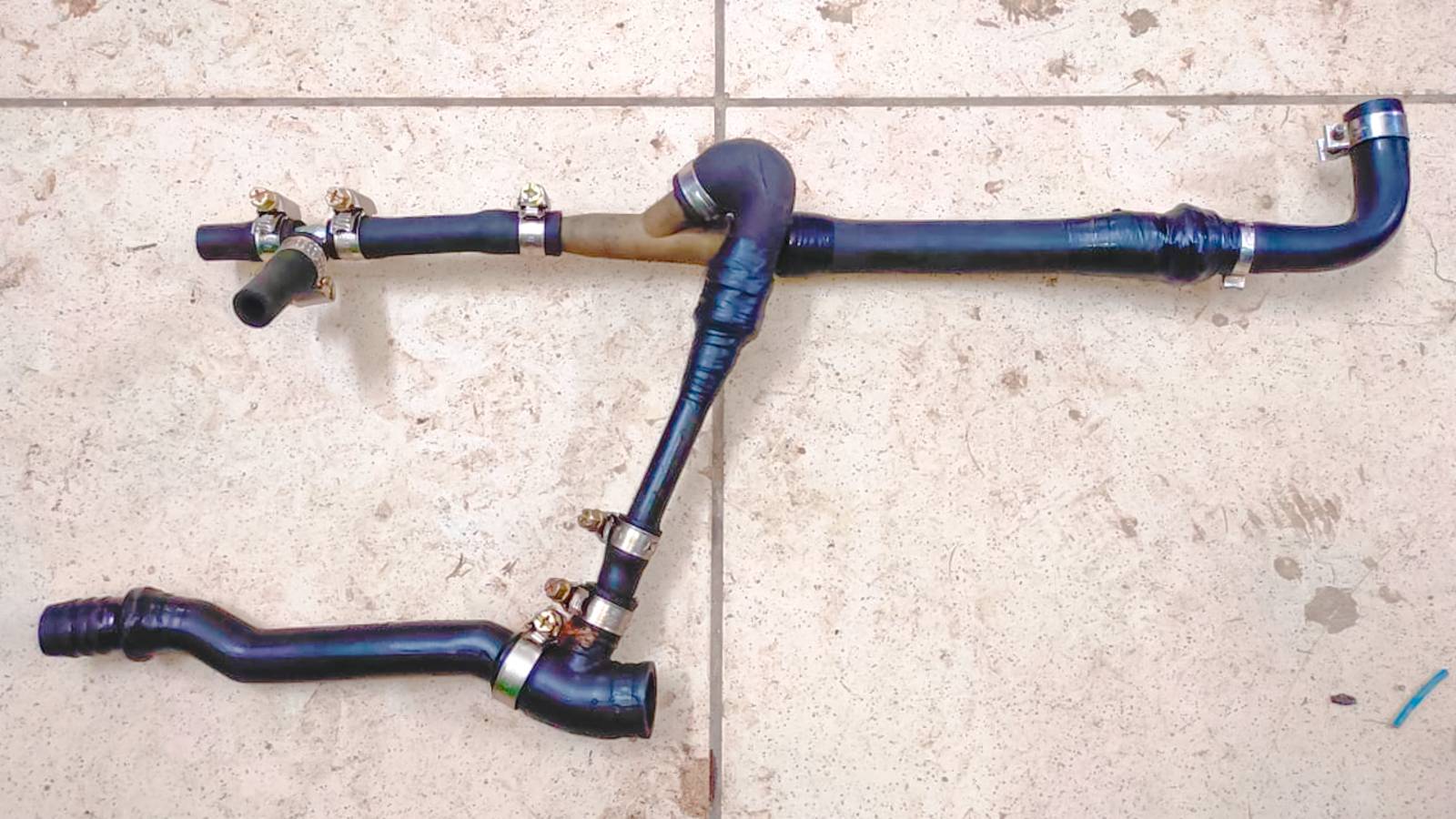 Авто троит, дёргается, глохнет? Проверь вакуумную магистраль! | Golf 3