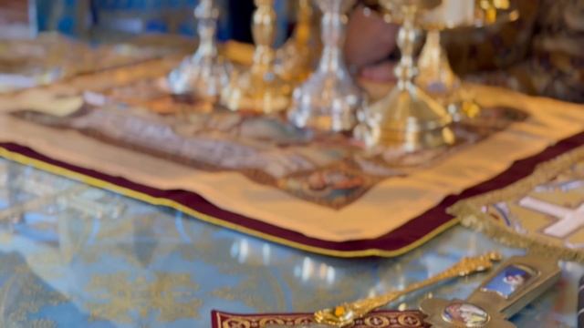 МИТРОПОЛИТ ИГНАТИЙ СОВЕРШИЛ БОЖЕСТВЕННУЮ ЛИТУРГИЮ В ПОКРОВСКОМ СОБОРЕ Г. САРАТОВА