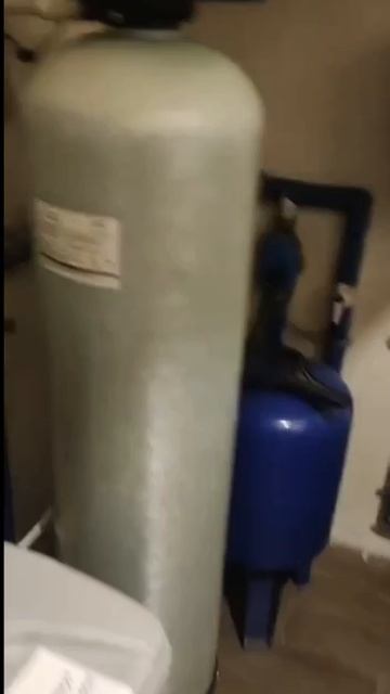 КАК УМЕСТИТЬ КОЛОННУ ПОД ЛЕСТНИЦЕЙ И ВЫВЕСТИ ДРЕНАЖ БЕЗ ДОПОЛНИТЕЛЬНЫХ ЗАТРАТ?!