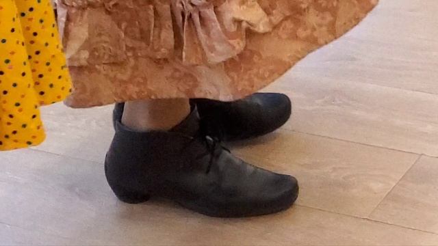 4.14. 2025.09.25. Каблучки.