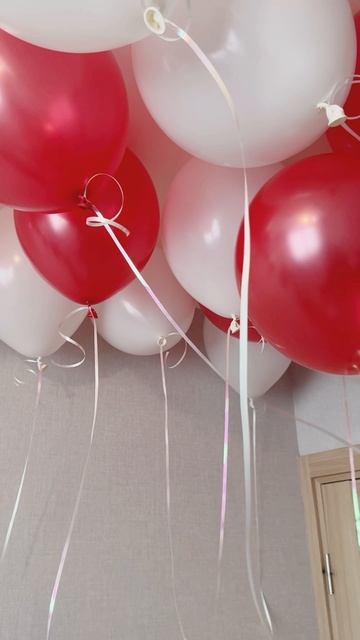 Красные и белые шары с гелием под потолок. Мой шар - шарики не дорого с доставкой
